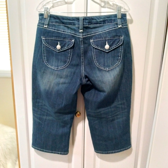 Inc Denim | Jeans | Inc Denim Curvy Fit Capri Jeans Sz P | Poshmark